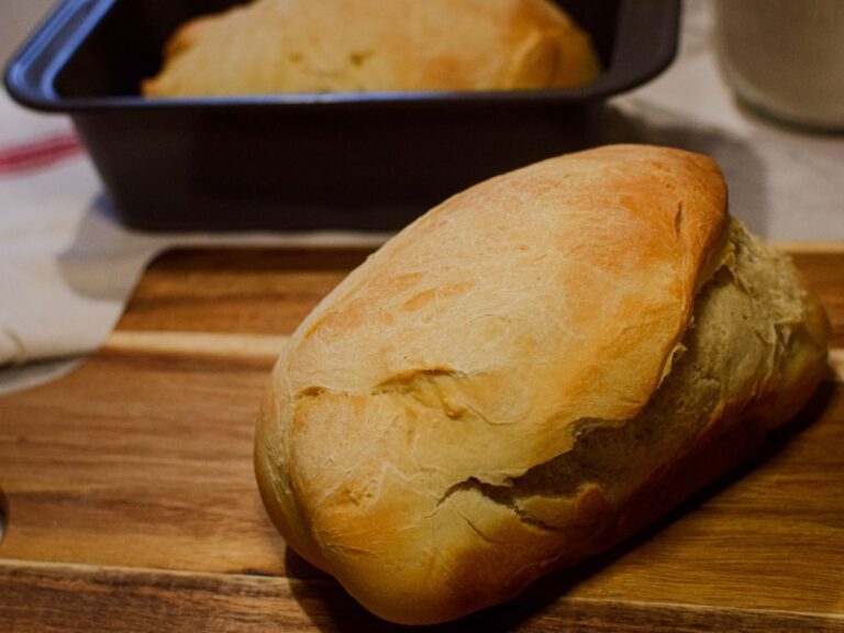 Sliceable White Bread - A Quaint Life