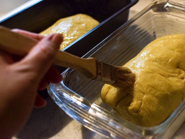 Sliceable White Bread - A Quaint Life